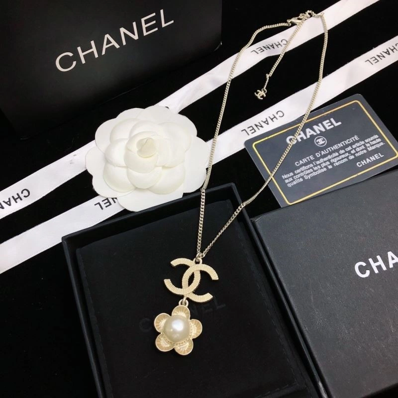 Original Chanel Necklaces