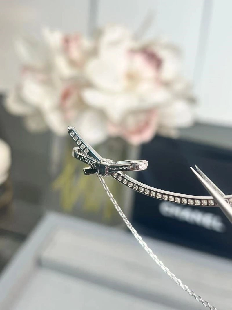 Top match Chanel Necklaces