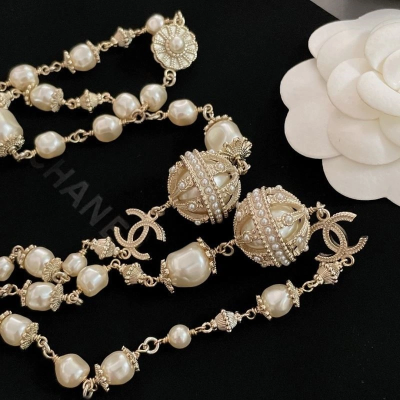 Brand-authenticated Chanel Necklaces