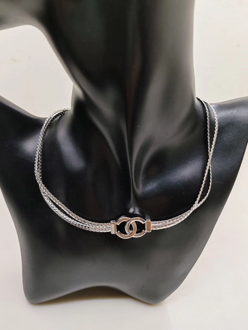 Accurate model Chanel Necklaces