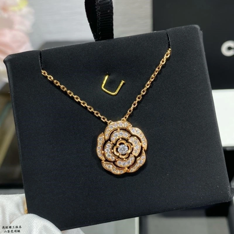 Accurate model Chanel Necklaces