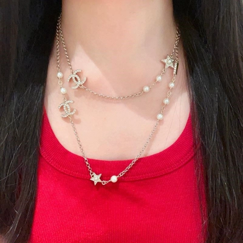 Top match Chanel Necklaces