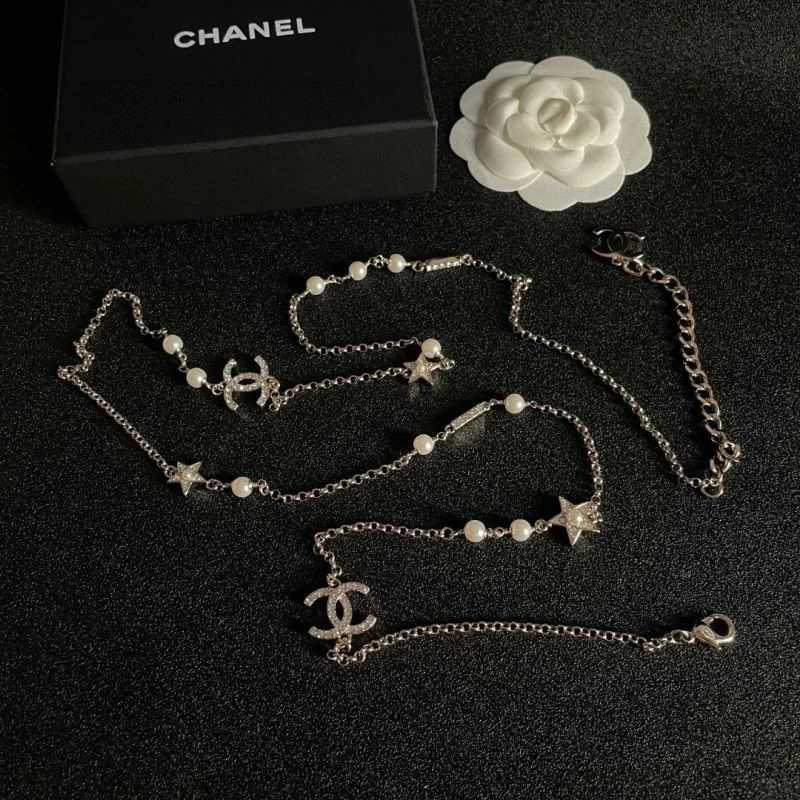 Top match Chanel Necklaces
