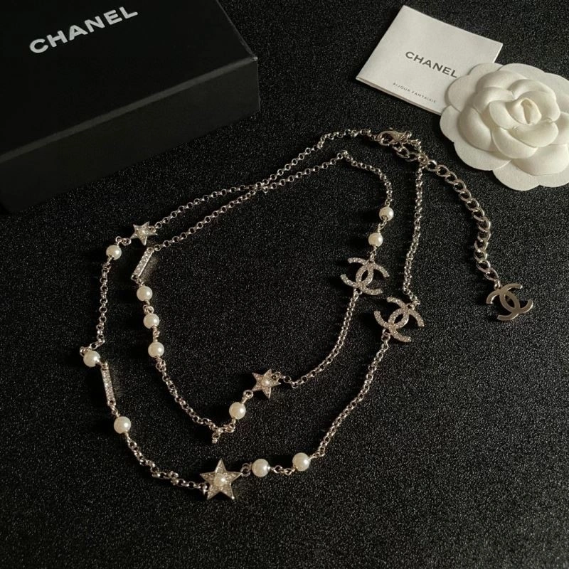Top match Chanel Necklaces