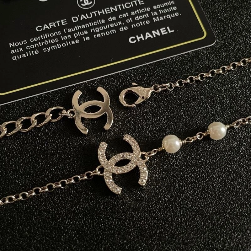 Top match Chanel Necklaces