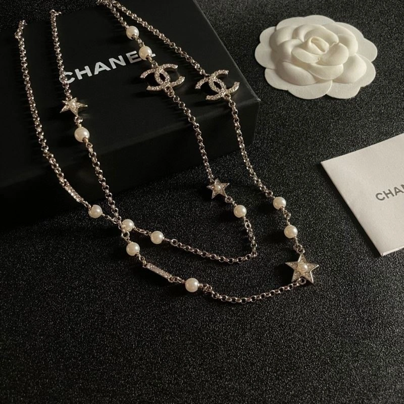 Top match Chanel Necklaces