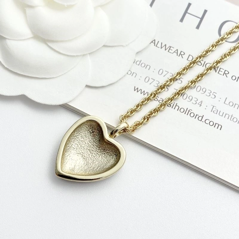 Low-cost Chanel Necklaces