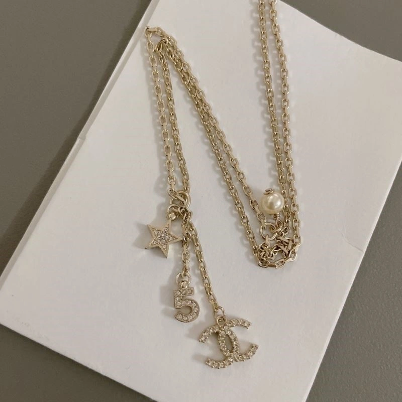 Accurate model Chanel Necklaces