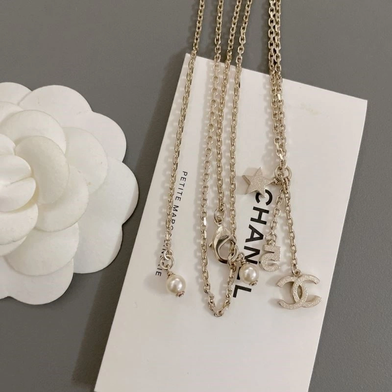 Accurate model Chanel Necklaces