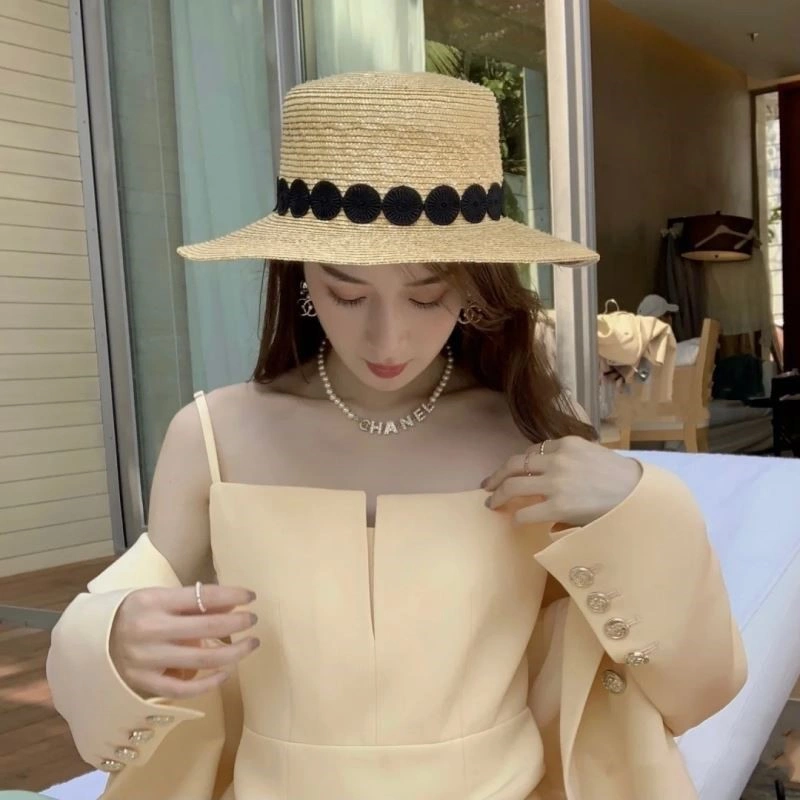 Indistinguishable Chanel Necklaces