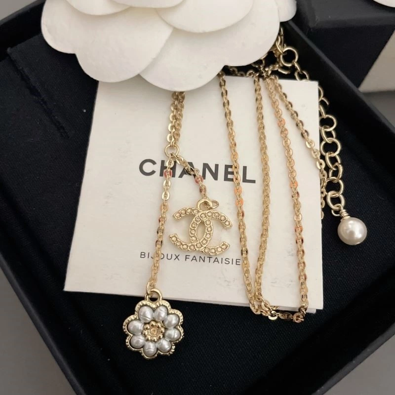 Accurate model Chanel Necklaces