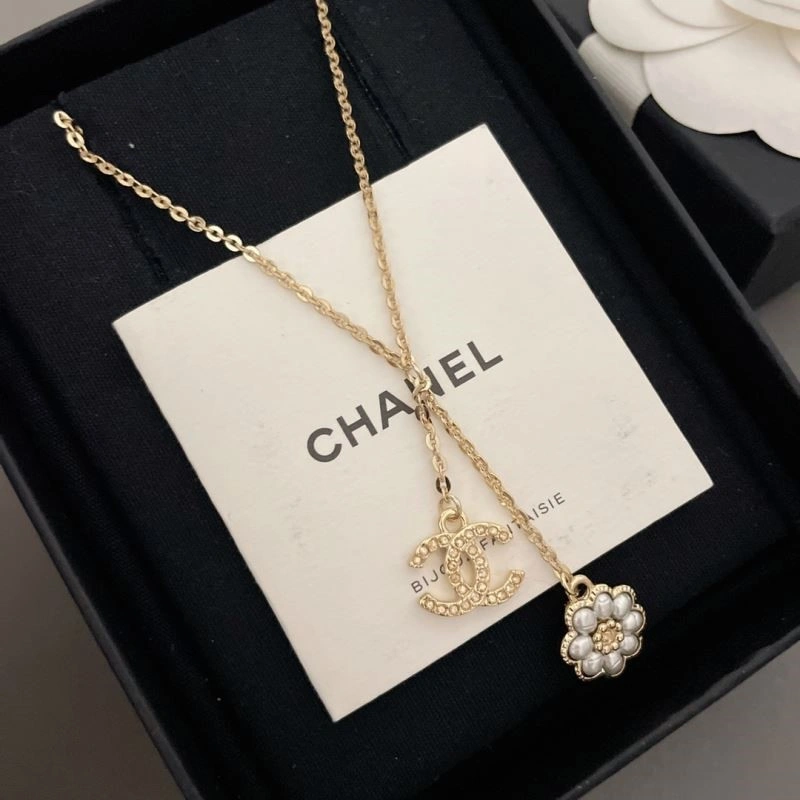 Accurate model Chanel Necklaces