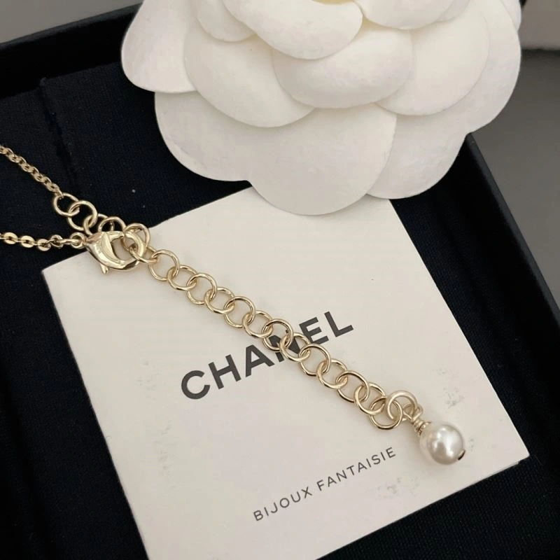Accurate model Chanel Necklaces