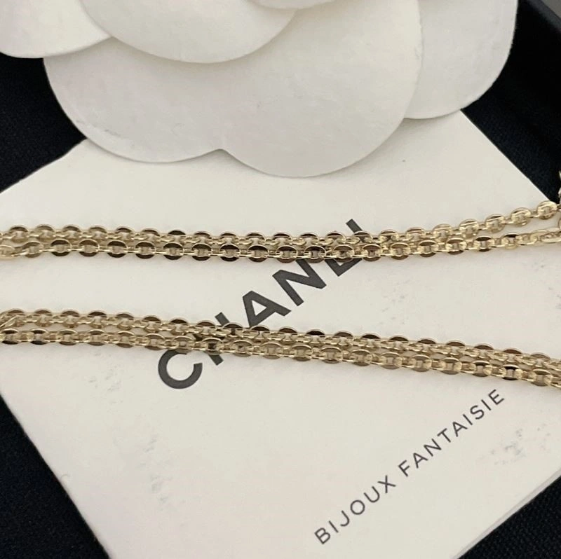 Accurate model Chanel Necklaces