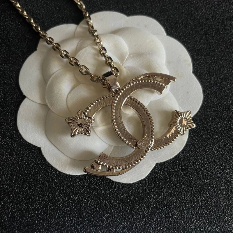 Original Chanel Necklaces