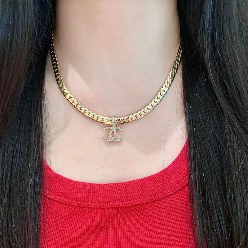 Low-cost Chanel Necklaces