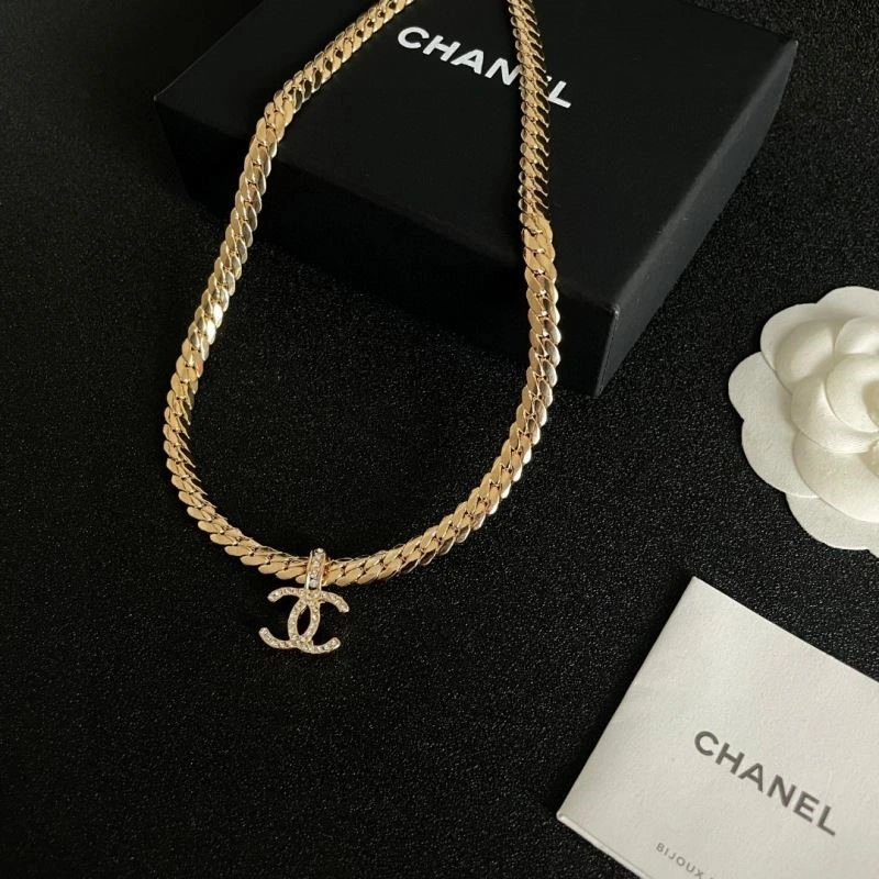 Low-cost Chanel Necklaces
