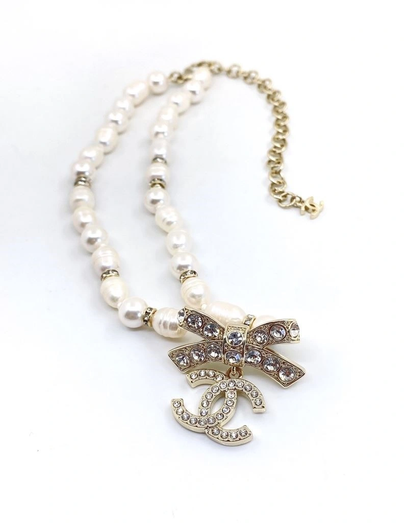 Accurate model Chanel Necklaces
