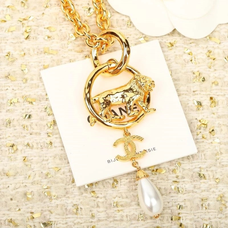 Bargain Chanel Necklaces