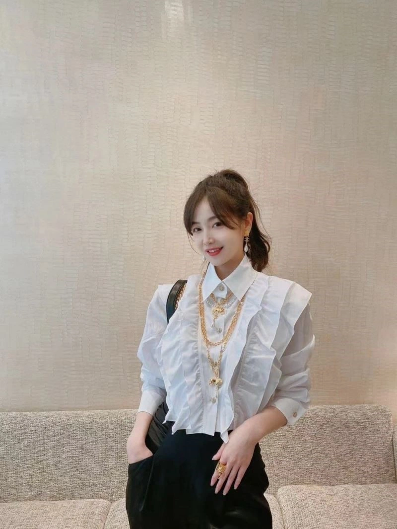 Bargain Chanel Necklaces