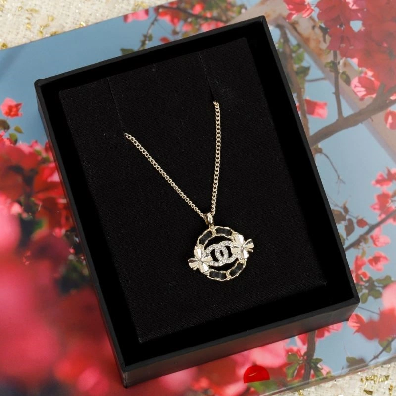 Inexpensive Chanel Necklaces