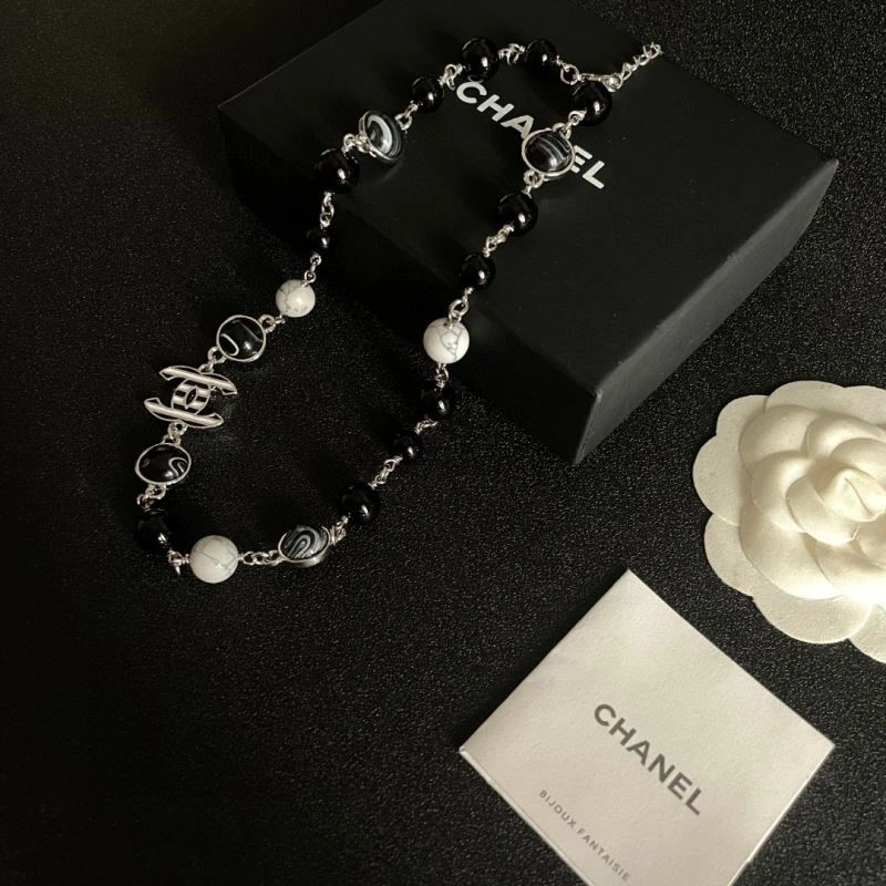 Accurate model Chanel Necklaces