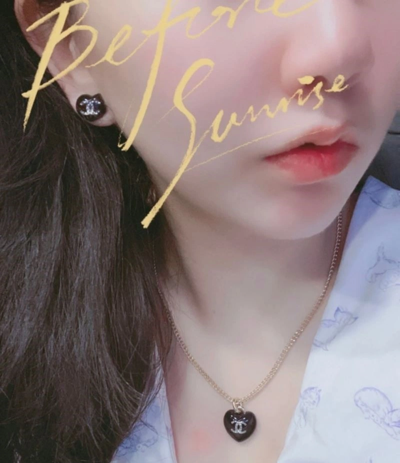 Brand-original Chanel Necklaces