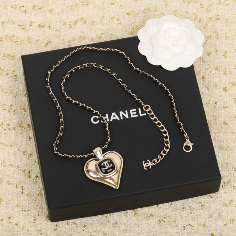 Original Chanel Necklaces