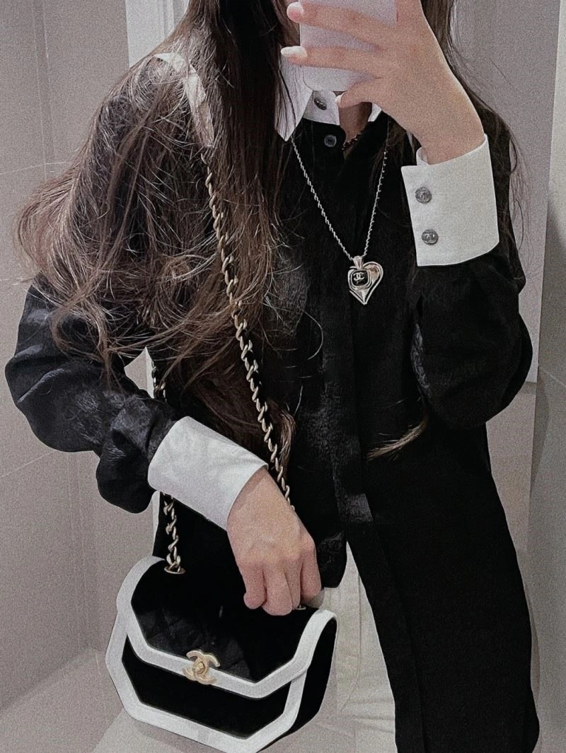 Original Chanel Necklaces