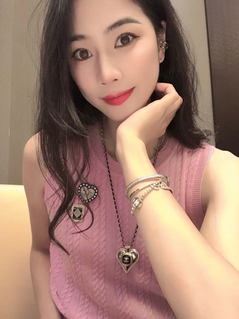 Original Chanel Necklaces
