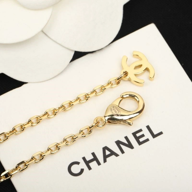 Low-cost Chanel Necklaces