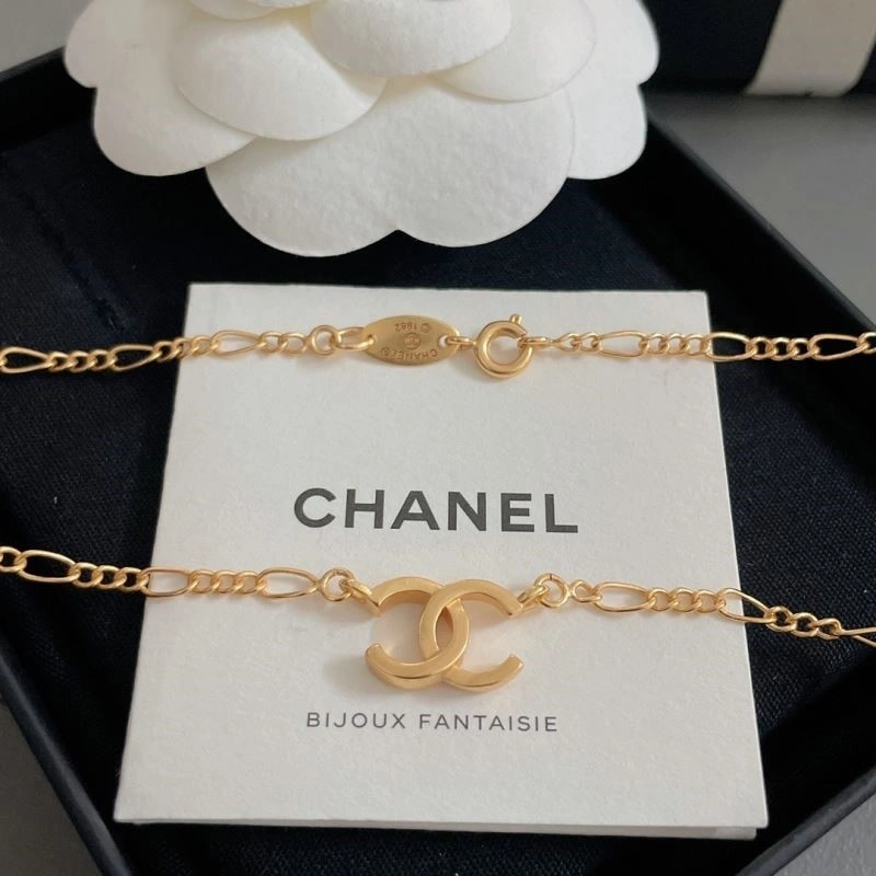 Accurate model Chanel Necklaces