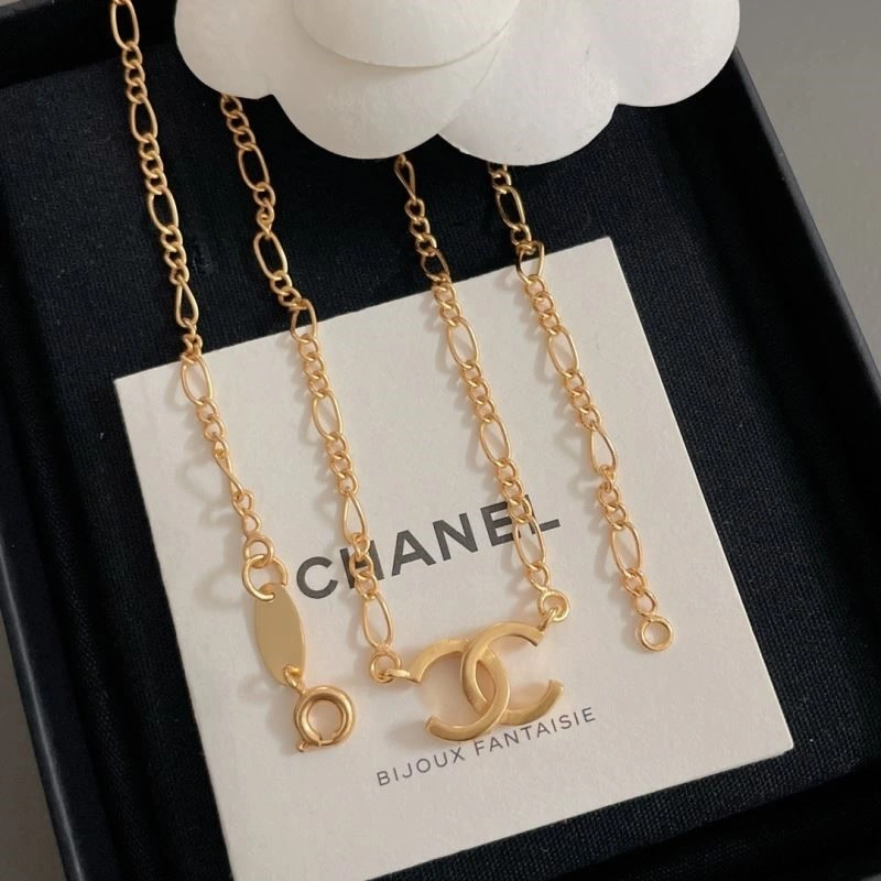 Accurate model Chanel Necklaces