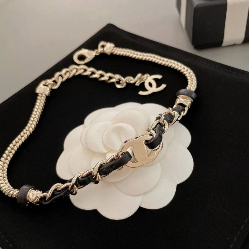 Accurate model Chanel Necklaces