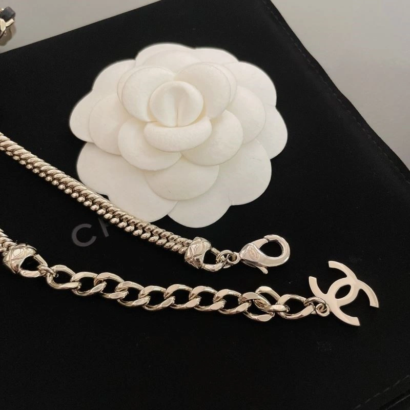 Accurate model Chanel Necklaces