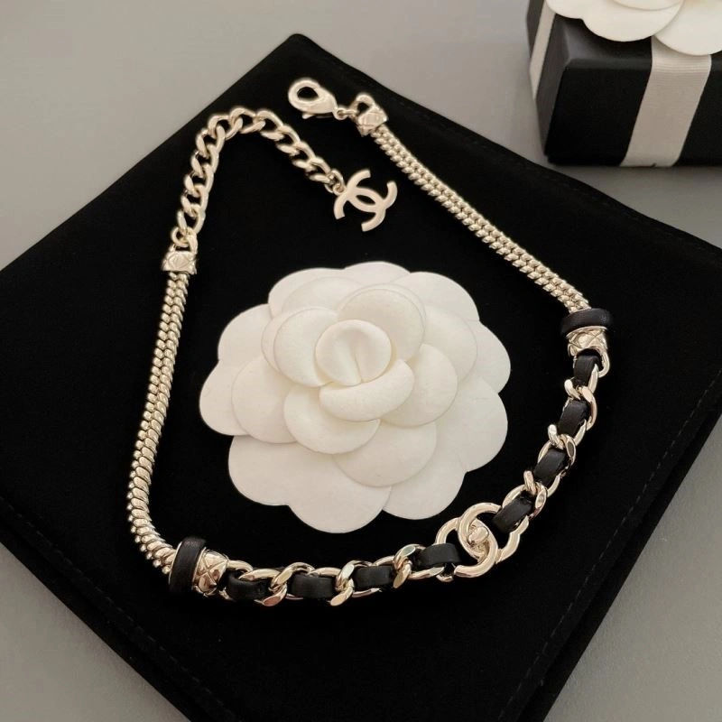 Accurate model Chanel Necklaces