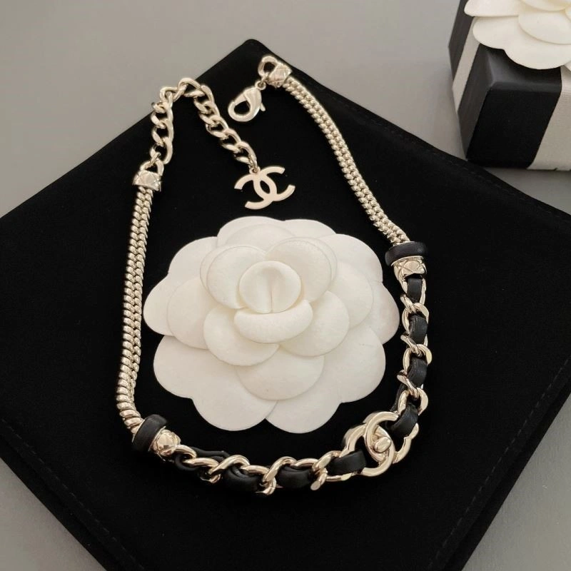 Accurate model Chanel Necklaces