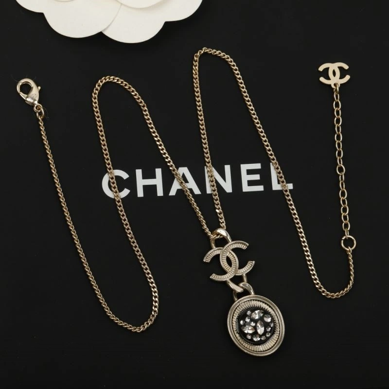 Inexpensive Chanel Necklaces