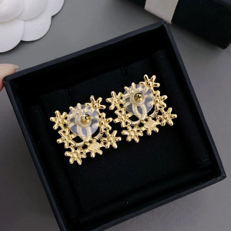 Inexpensive Chanel Necklaces
