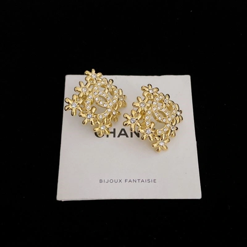 Inexpensive Chanel Necklaces