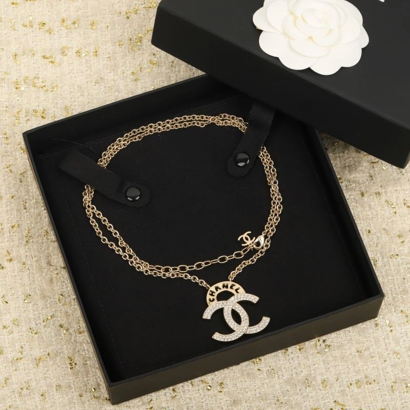 Accurate model Chanel Necklaces