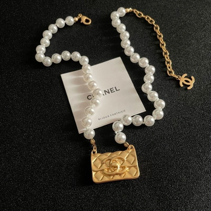 Cut-rate Chanel Necklaces
