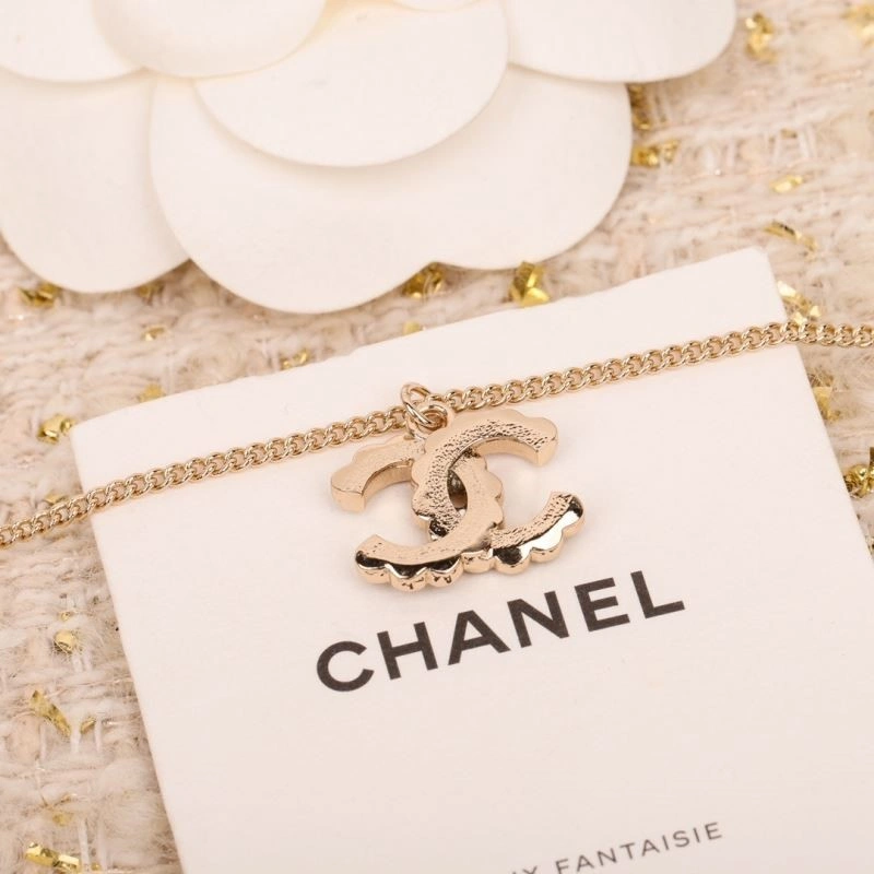 Bargain Chanel Necklaces