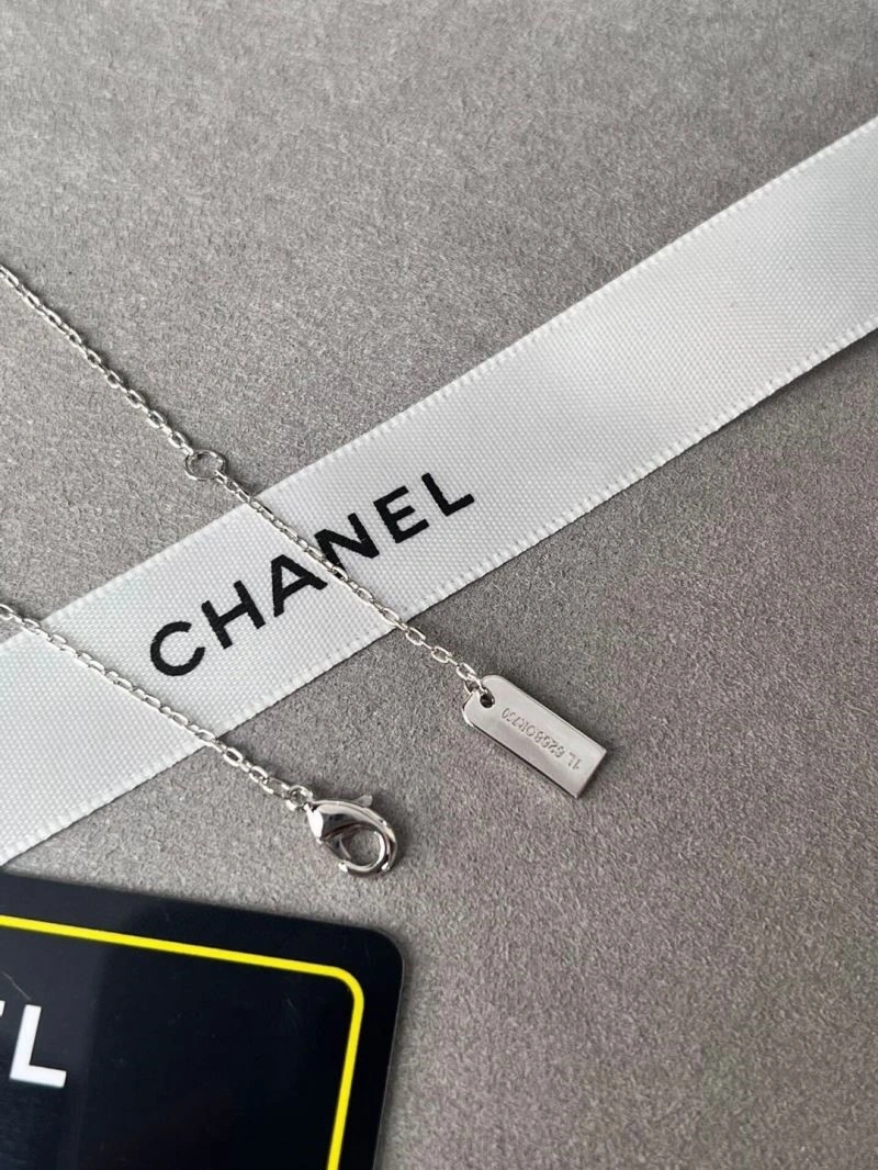 Top match Chanel Necklaces