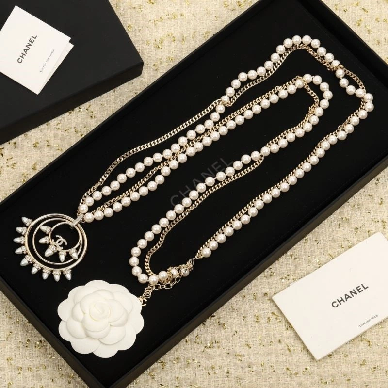 Accurate model Chanel Necklaces