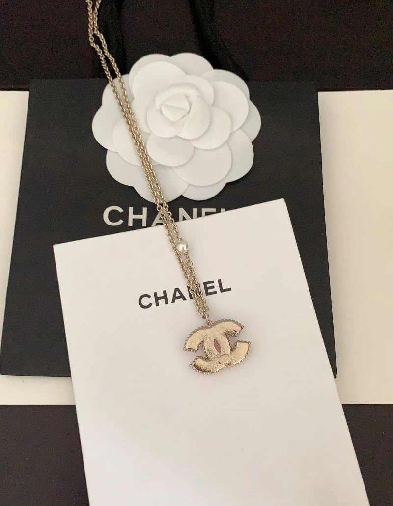 Cut-rate Chanel Necklaces