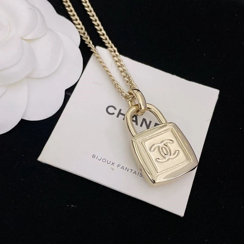 Low-cost Chanel Necklaces