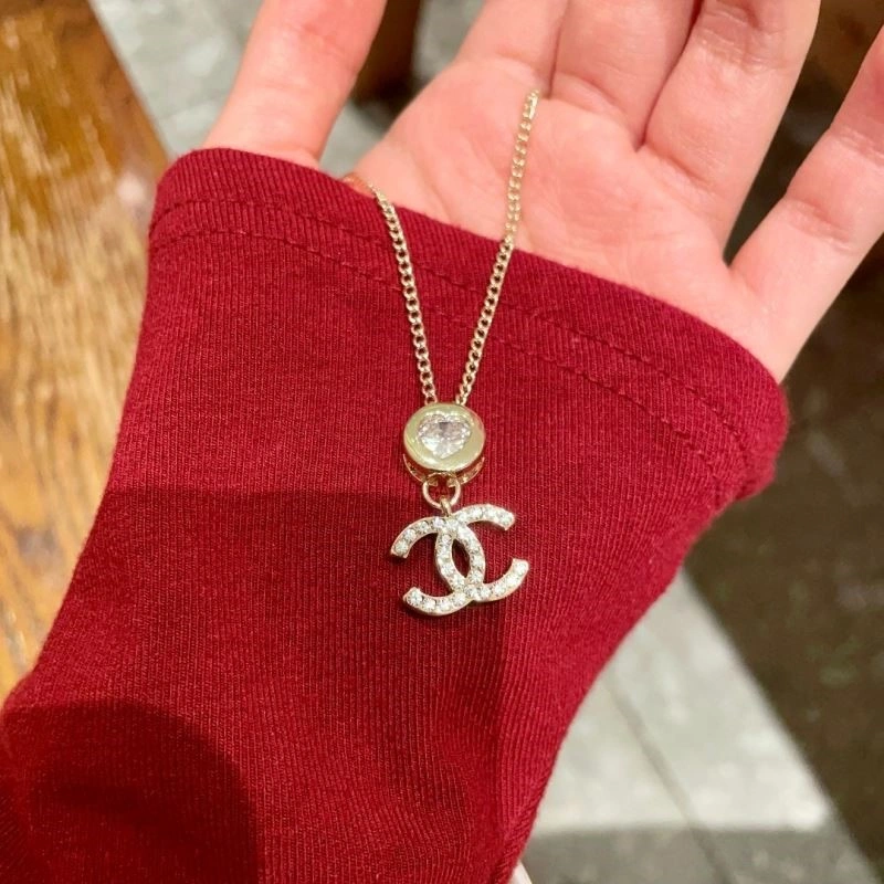 Inexpensive Chanel Necklaces