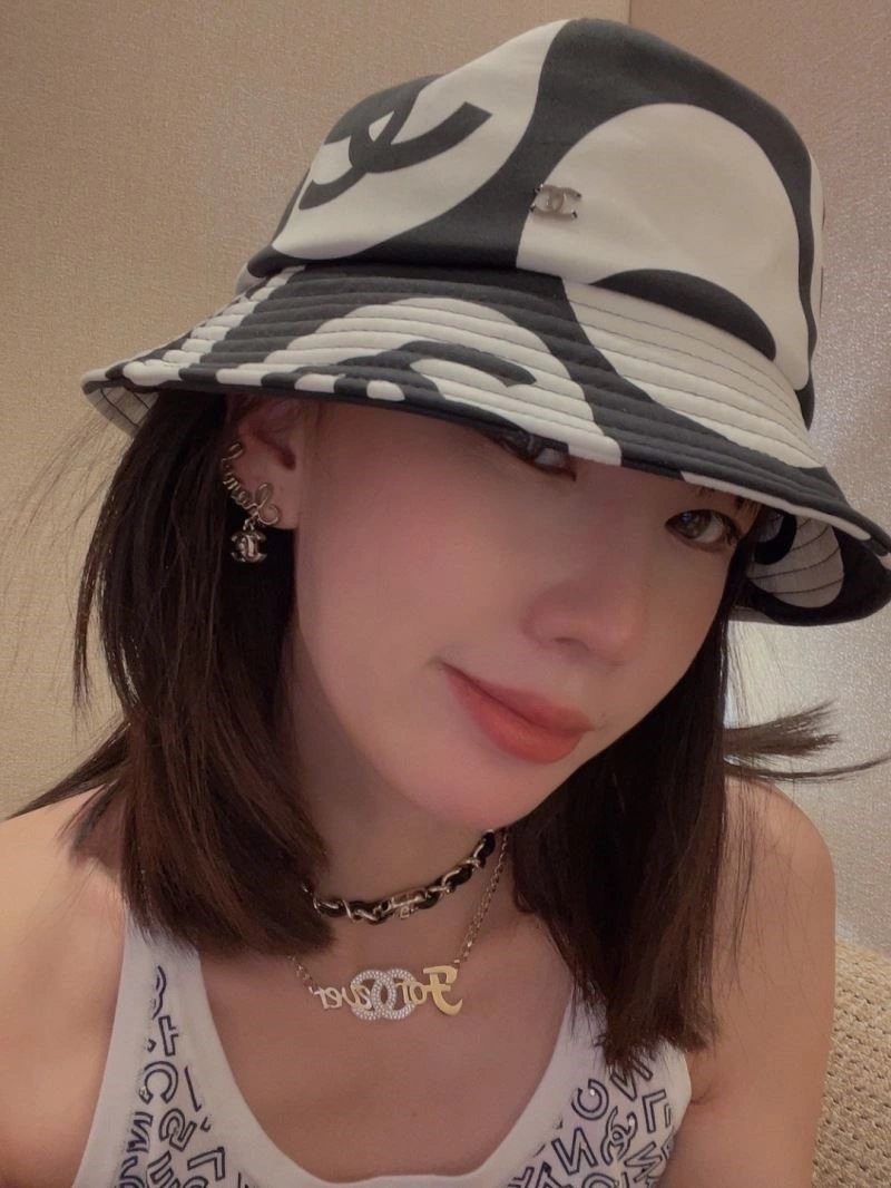 Exact replica Chanel Necklaces
