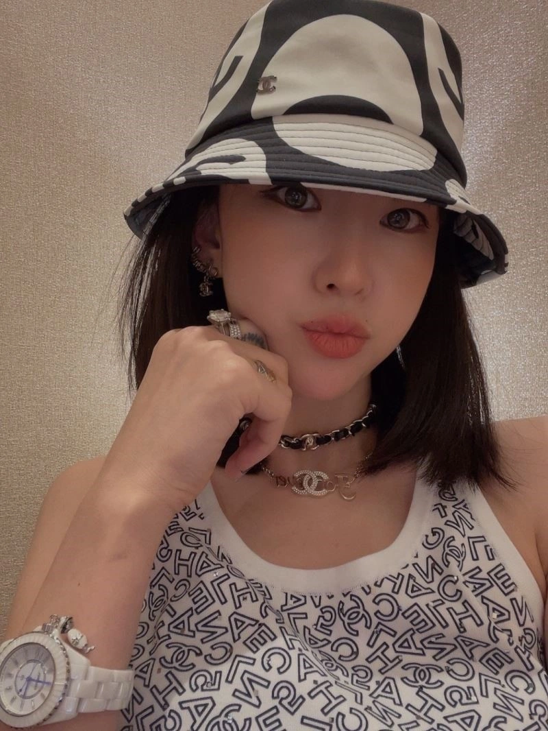 Exact replica Chanel Necklaces